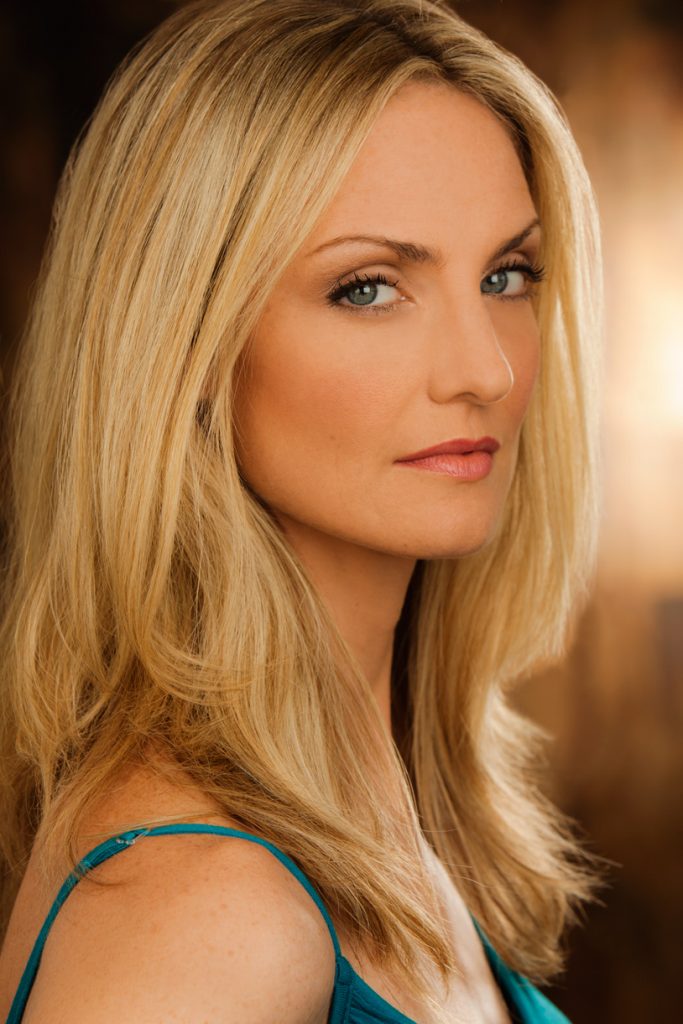 Carly Thomas Smith – Singer and Actor